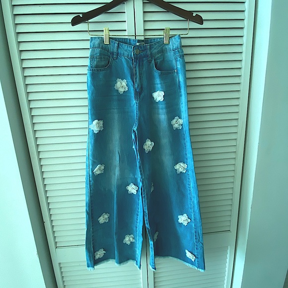 Molly Bracken | Pants & Jumpsuits | Super Cute Blue Jeans With White ...